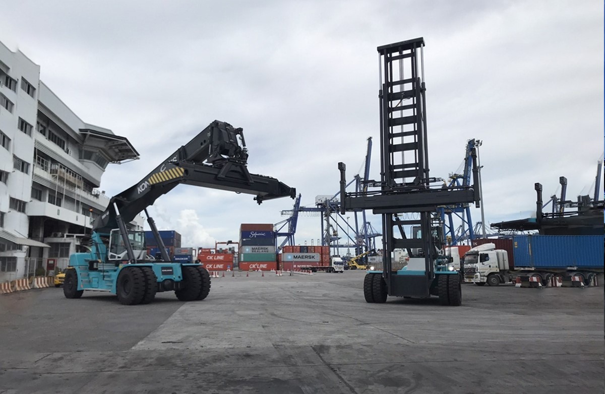 Empty Container Handler 8 11 Tonnes Ab Equipment